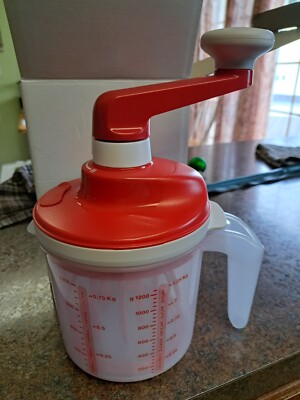 TUPPERWARE EZ SPEEDY WHIP N MIX CHEF MIXER BOWL 5.5 Cups 1.3L | eBay