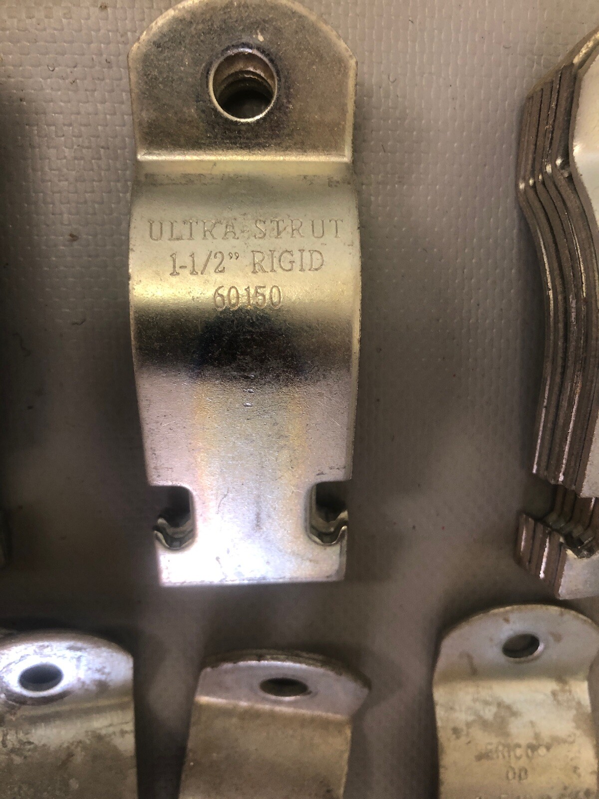 Powerstrut PS1000, B-line B2012, Ultra -Strut 60150 1-1/2" straps 80 ...