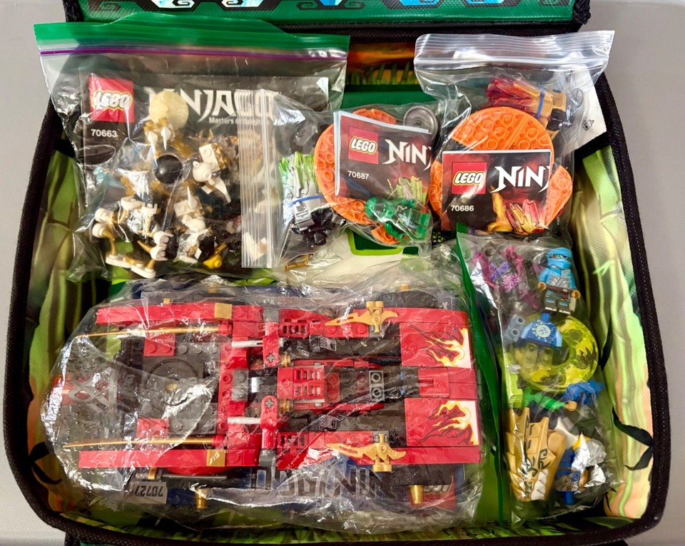Lego Ninjago Green Carry-Along Case Spinjitzu Battle Arena & More ...