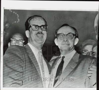 1959 Press Photo Cuban President Osvaldo Dorticos Torrado surrounded by ...