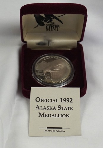 OFFICIAL 1992 ALASKA STATE SILVER EAGLE MEDALLION IN CASE, THE ...