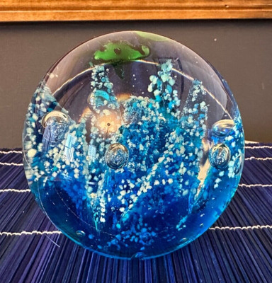 Art Glass Paperweight Round Sphere Sea Urchin Aquarium/Sea Life Scene ...