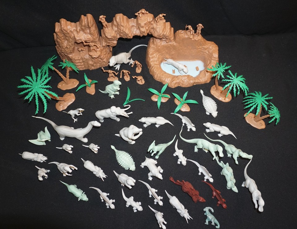 Prehistoric Times Marx Playset 3398 Vintage w/Box 26 Dinosaurs ~ 12 ...