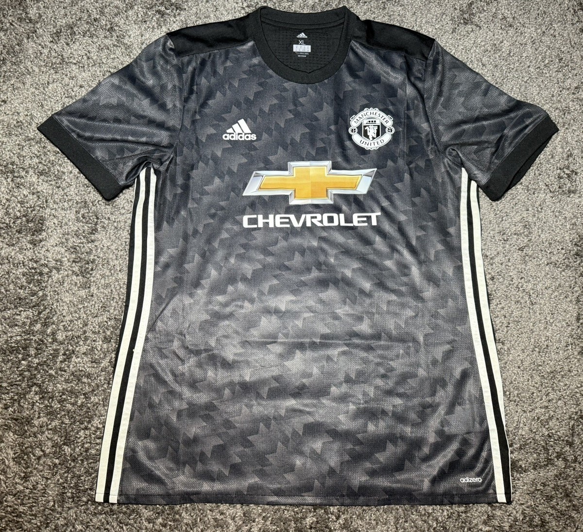 Manchester United Chevrolet Jersey Hitam