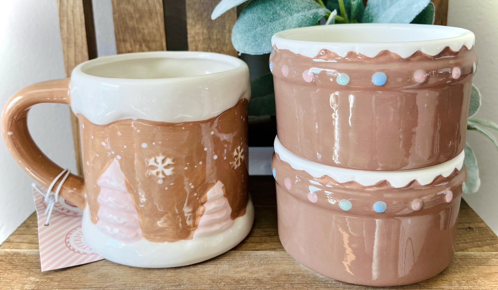 New Peppermint And Pine Pink Gingerbread House Christmas Mug & Ramekin ...