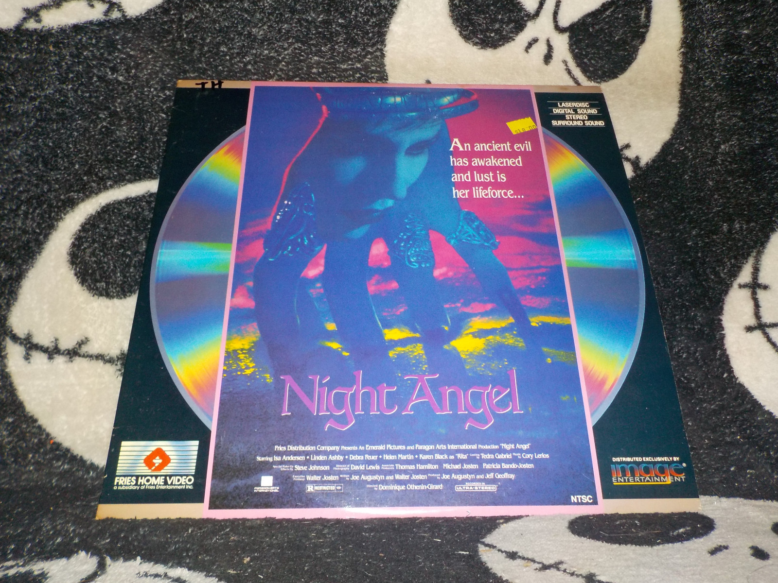Night Angel Laserdisc LD Karen Black Isa Andersen Free Ship $50 Orders ...