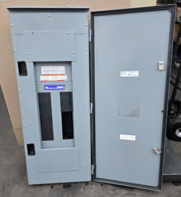 SQUARE D 400 AMP MAIN LUG OUTDOOR NF PANELBOARD 600Y/347 VAC 3Ø/4W 30CS ...