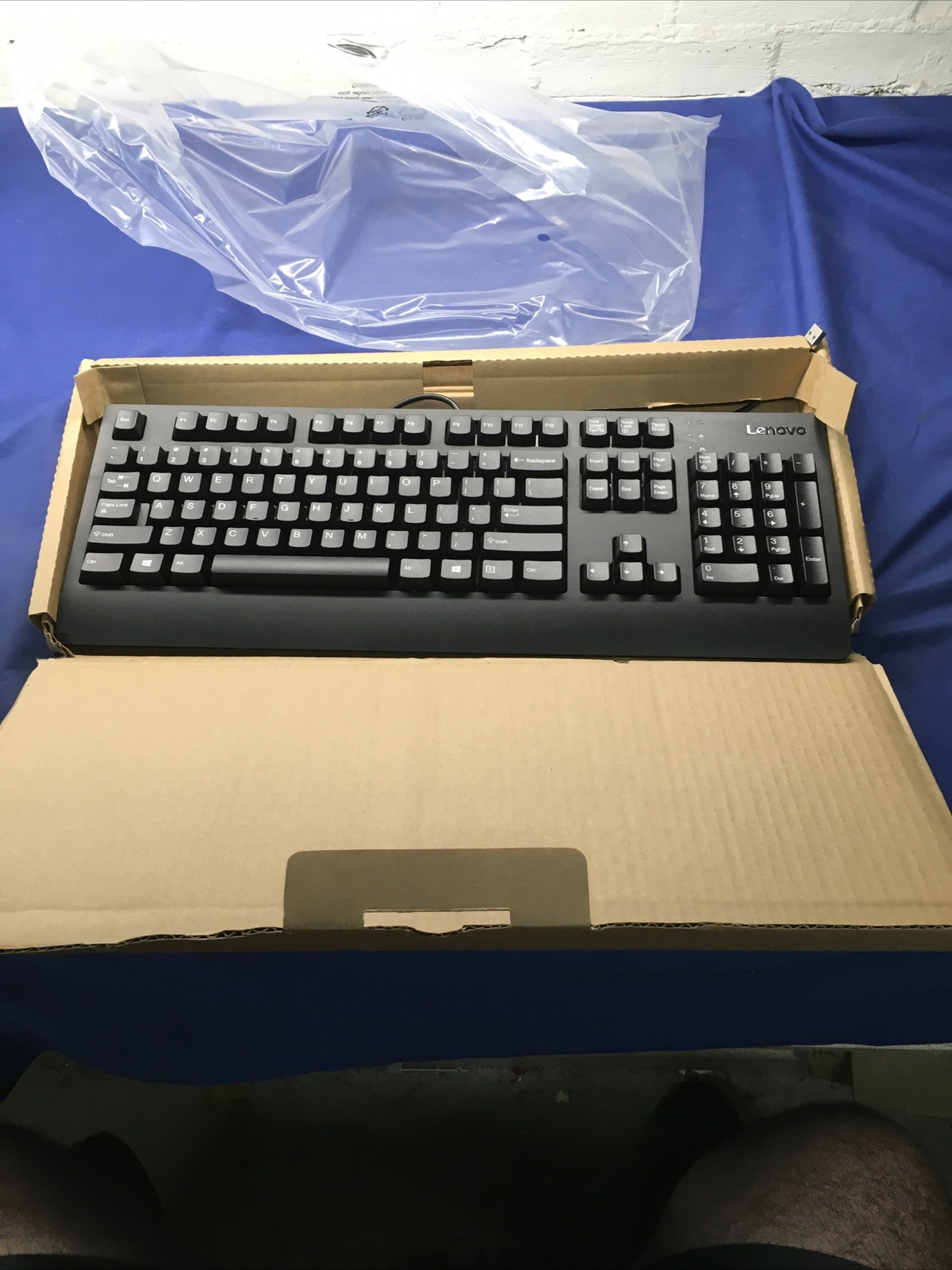 Lenovo Traditional USB Keyboard For Computer/PS4 & More 00XH688 ...