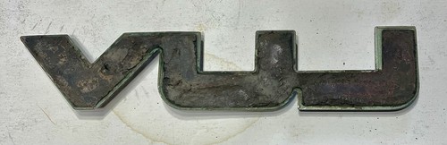 Genuine OME Vintage 1981 Chevy Chevrolet LUV Fender Emblems | eBay