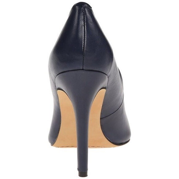 Vince Camuto Women's Kain Pointed Toe Pump Shoes Color Black Size 6.5M ...