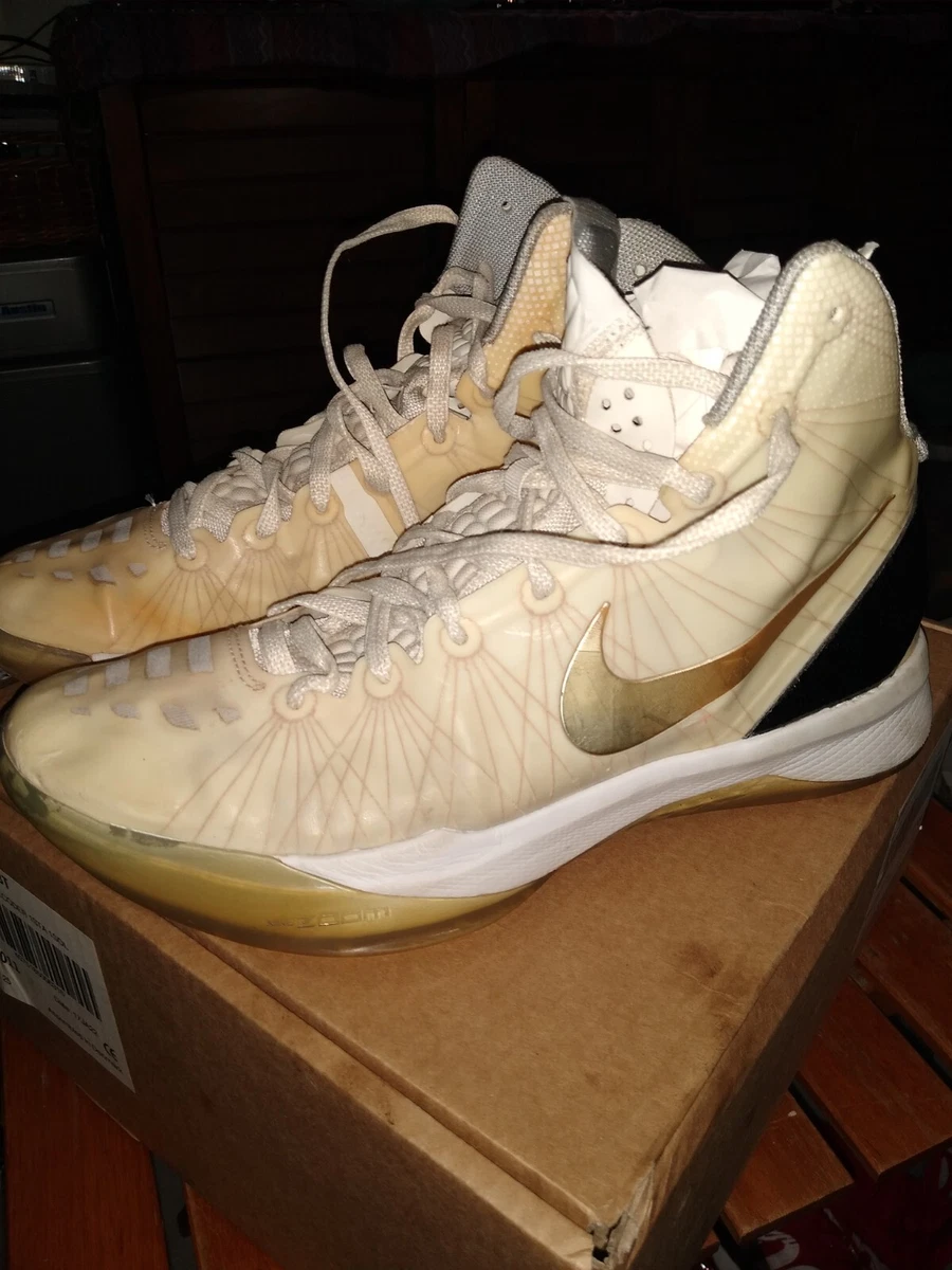 Hyperdunk 2011 Black And White Low