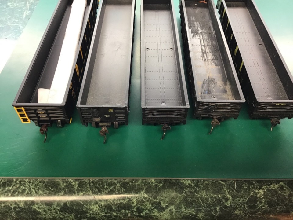 5 HO Scale Gondolas, Walthers Gold Line, Athearn; DT&I & Erie ...