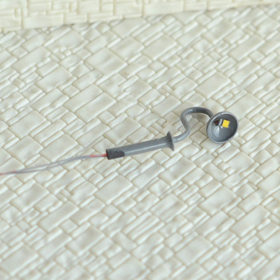 12 x OO / HO scale street bracket light model wall lamp posts LED ...