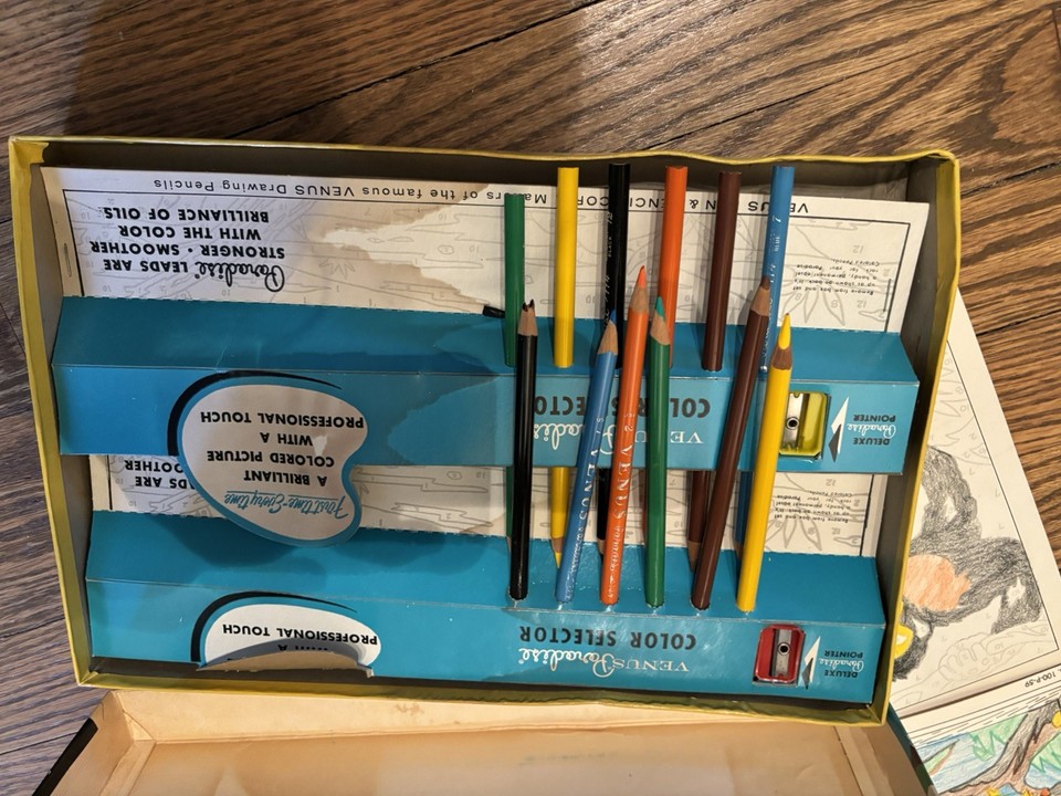 Vtg Venus Paradise Color by Number Set Wild Animals 12 pencils Complete ...