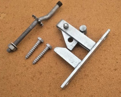 self locking auto field gate catch latch farm wooden gates 5 bar gate ...