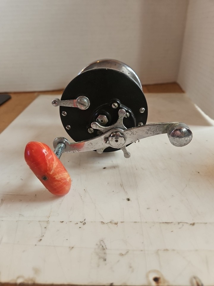 VINTAGE PENN LONG BEACH #65 SALTWATER FISHING REEL USA BLACK . red ...