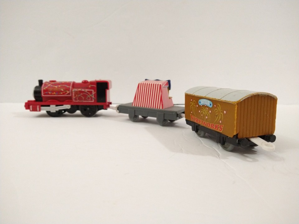Thomas & Friends SKARLOEY + Carnival Car TrackMaster TOMY HiT Toy ...
