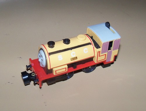 BILL Bandai Thomas & Friends ERTL Gold Rail Series Diecast Train Engine ...