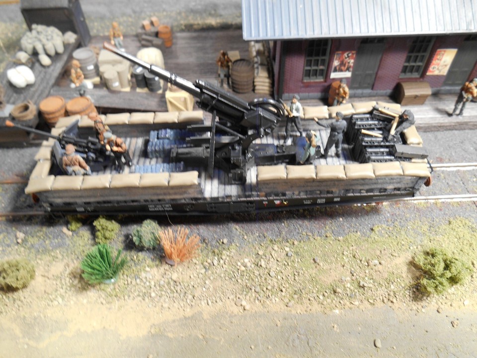 HO Roco Minitank 7th Panzer Army Artillery Car with Soldiers A2058 ...
