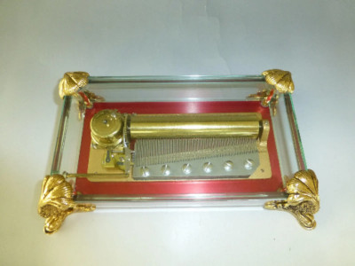 EXC VINTAGE SWISS REUGE 72 MUSIC BOX, CRYSTAL CLEAR GLASS CASE WITH ...