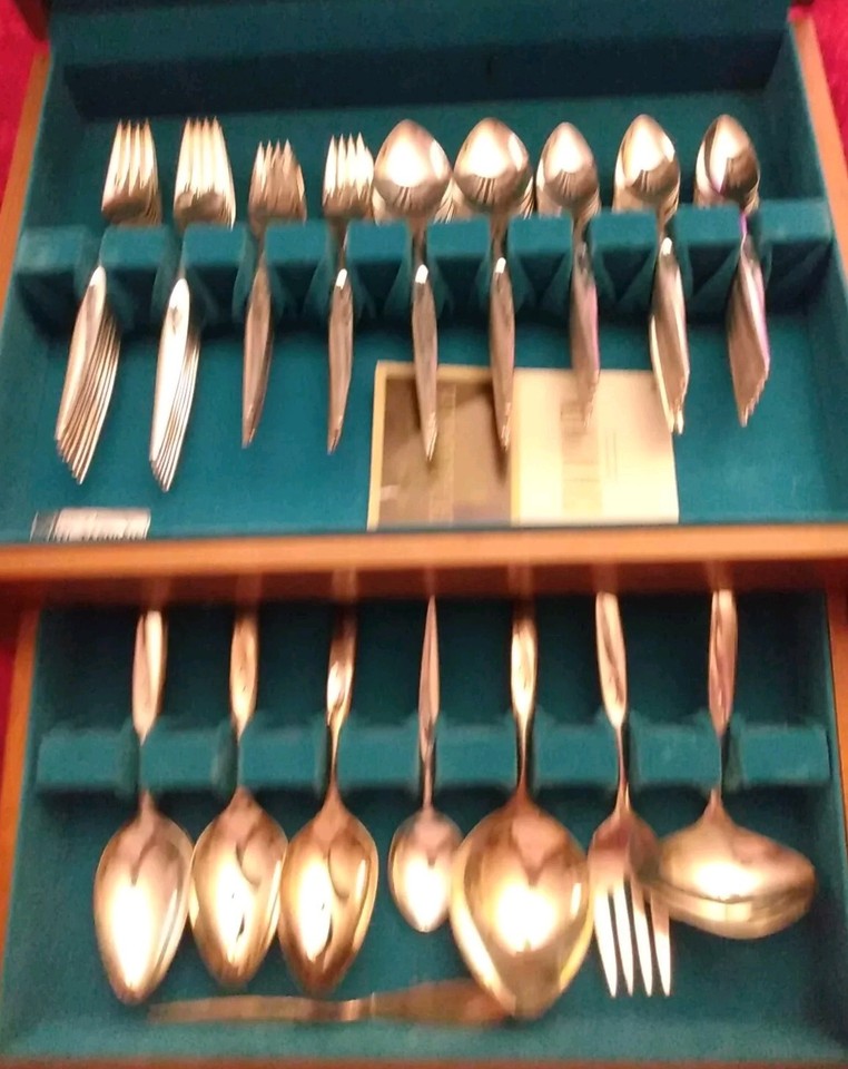 Oneida Community FLIGHT Silverplate 1963 Flatware 12 Place Set ...
