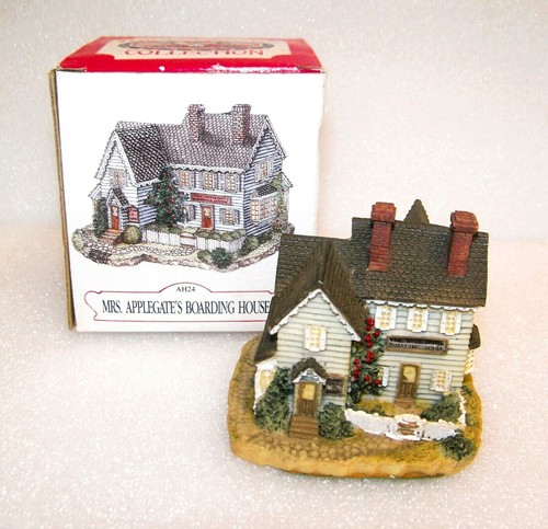 1993 Liberty Falls AH24 Mrs Applegate's Boarding House Americana ...