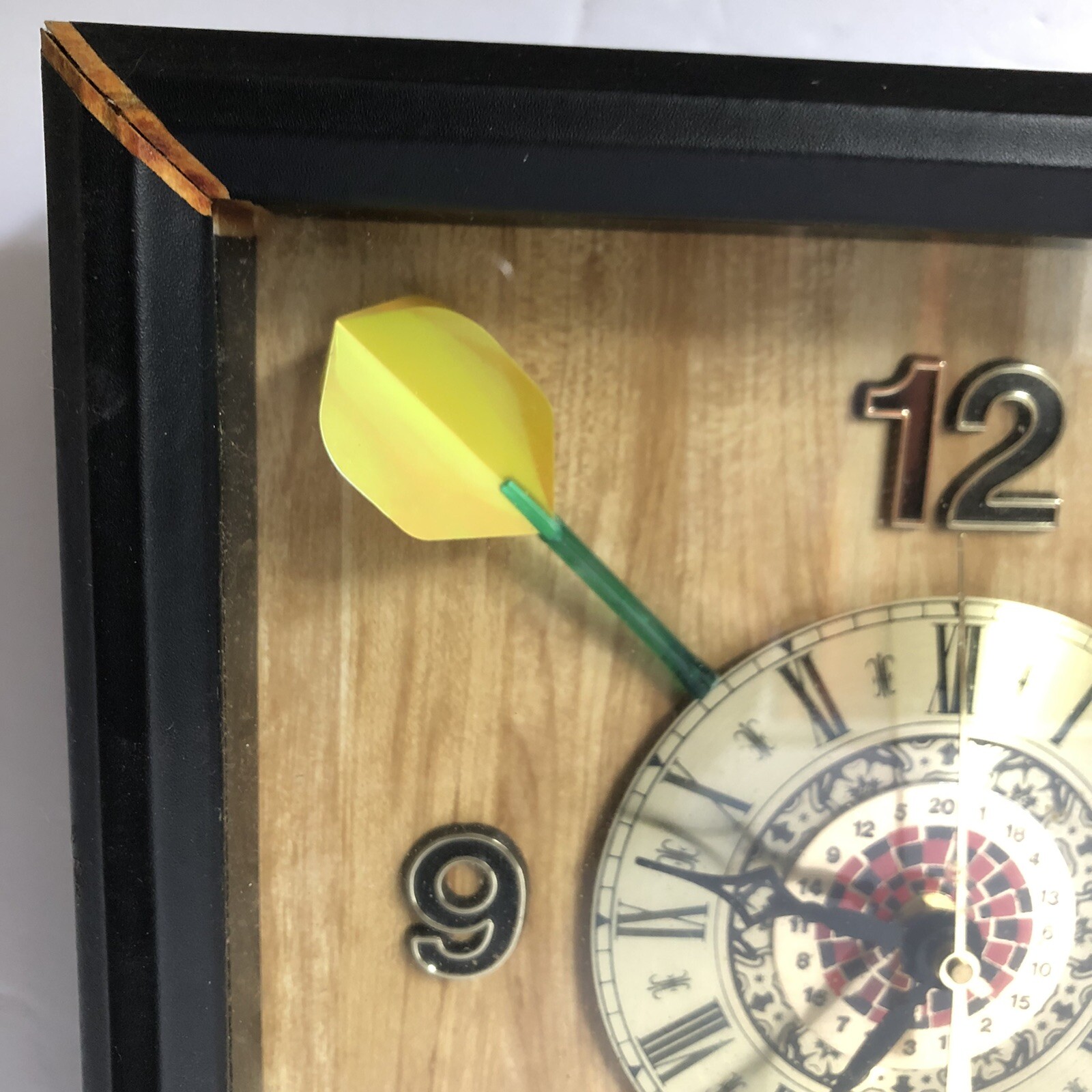 Dart Board Clock Wall Darts Quartz 10” Man Cave Bar Sports Vtg Mid ...