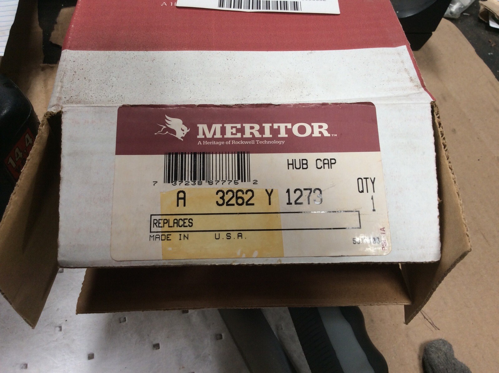 Meritor A 3262 Y 1273 Hub Cap | eBay