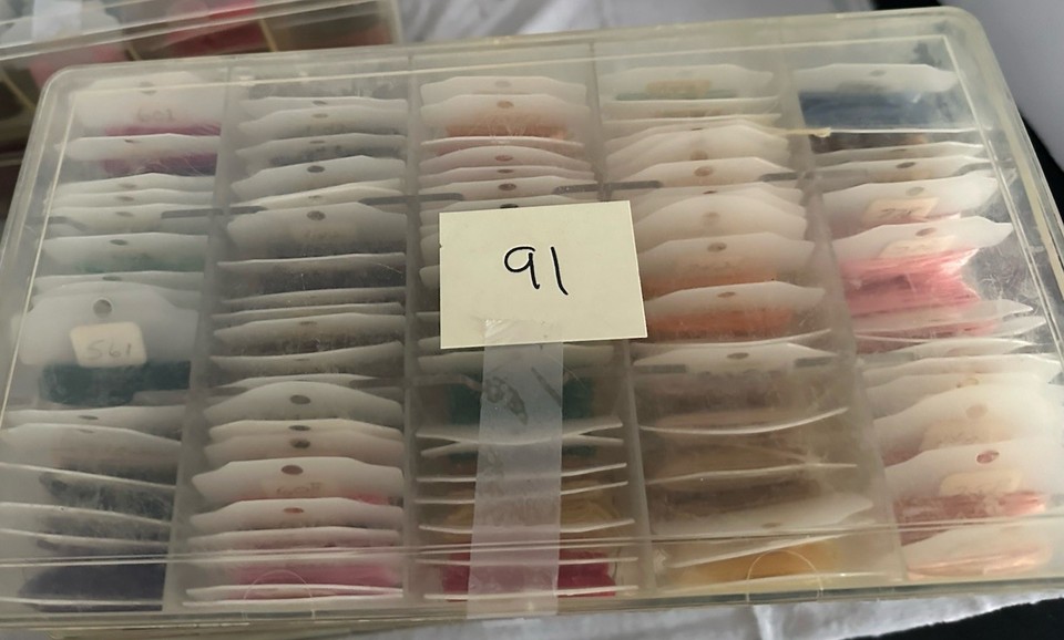 Embroidery Floss 700+ Skeins Thread w/Organizers Bobbins DMC Cross ...