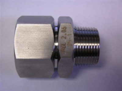 1 RGL 2,06 25-1 Stainless Steel 1 1/4" NPT to 1 1/4" Compression Tube ...