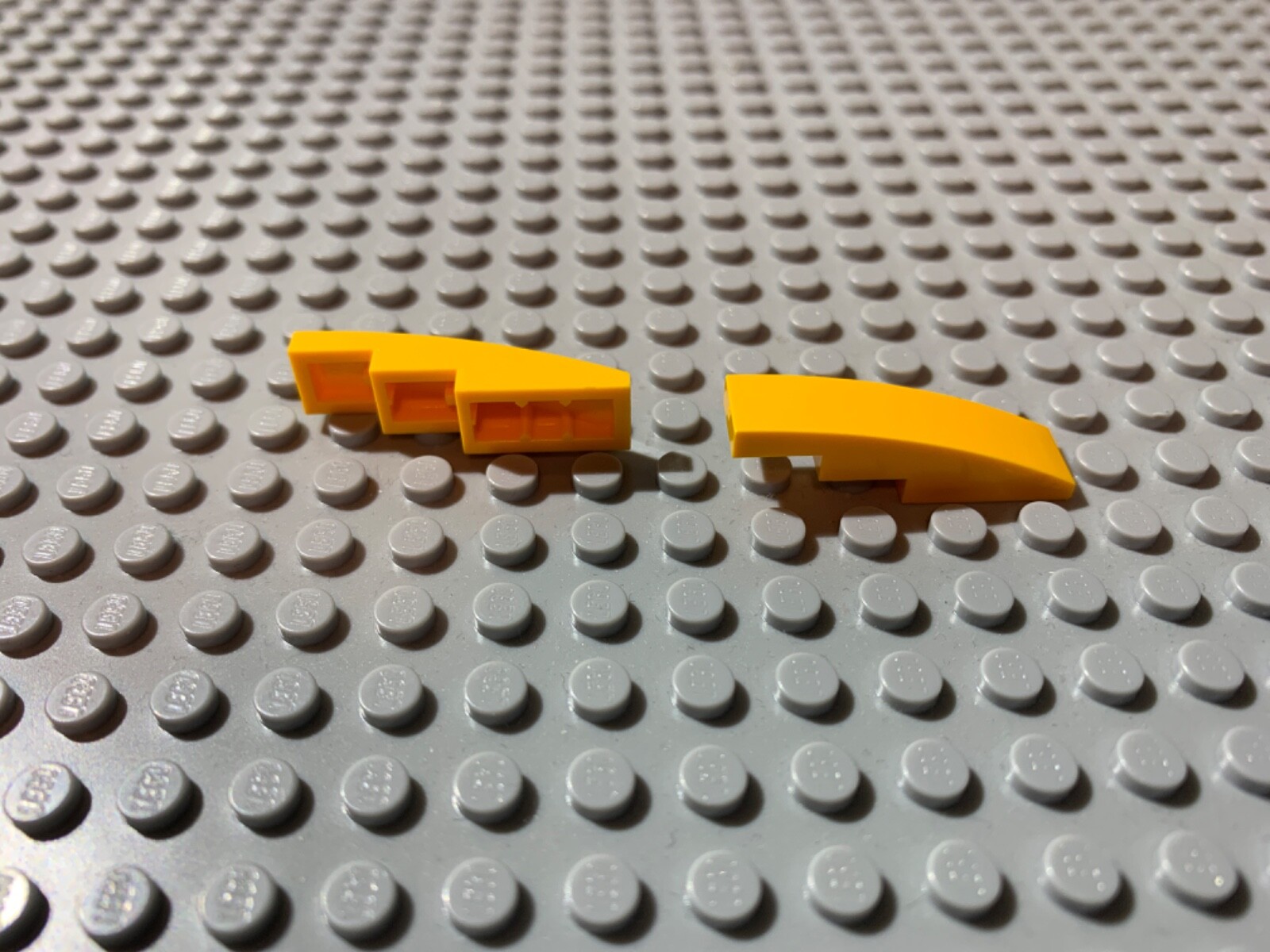 Lego Parts 11153 61678 (4pcs) 1x4 Smooth Curved Slopped Brick | eBay