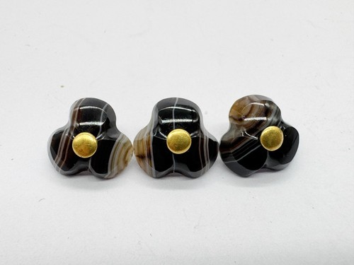 ANTIQUE VICTORIAN GOLD AND CARVED BANDED AGATE OLD BUTTONS | eBay UK