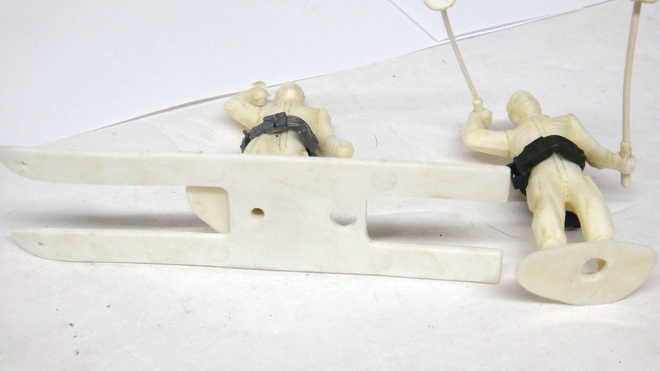 VINTAGE MPC RINGHAND WHITE PLASTIC WW2 ARMY ARCTIC SOLDIER LOT SKIERS ...