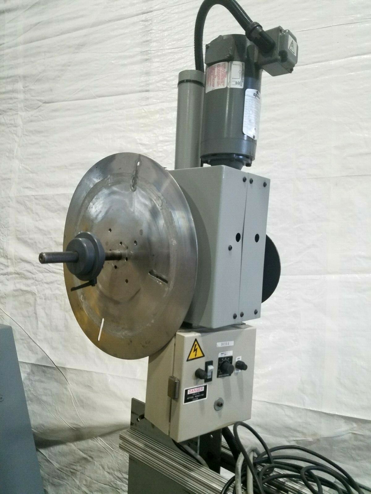 Double Motorized Stock Material Reel Payoff with Paper Interleaf | eBay