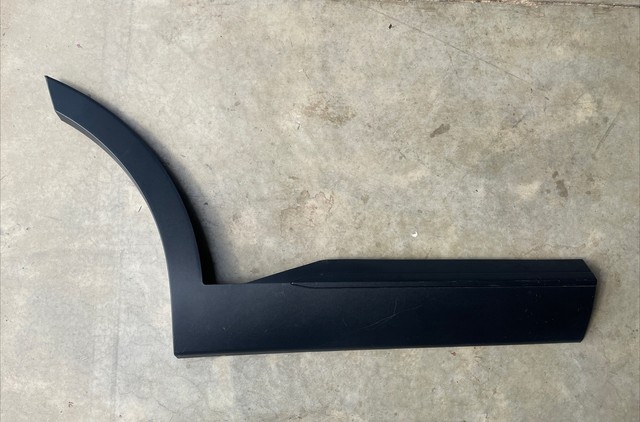 OEM 2021 Kia Sorento Right Rear Door Garnish Molding Passenger Trim ...