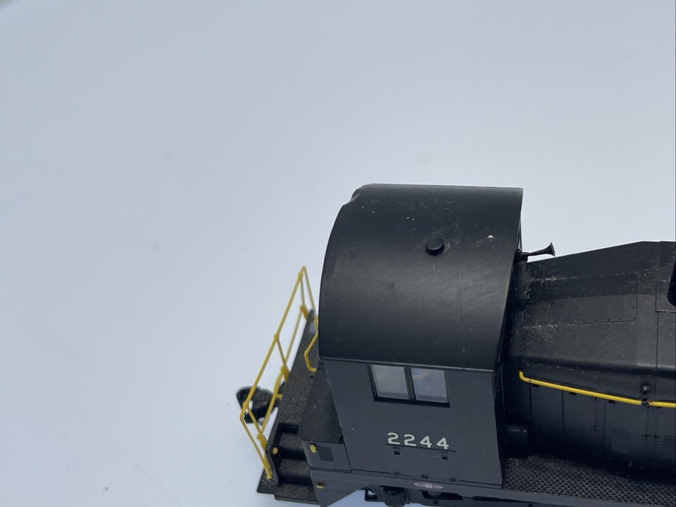 PROTO 2000 Diesel EMD SW9 Norfolk & Western #2244 Locomotive Train ...