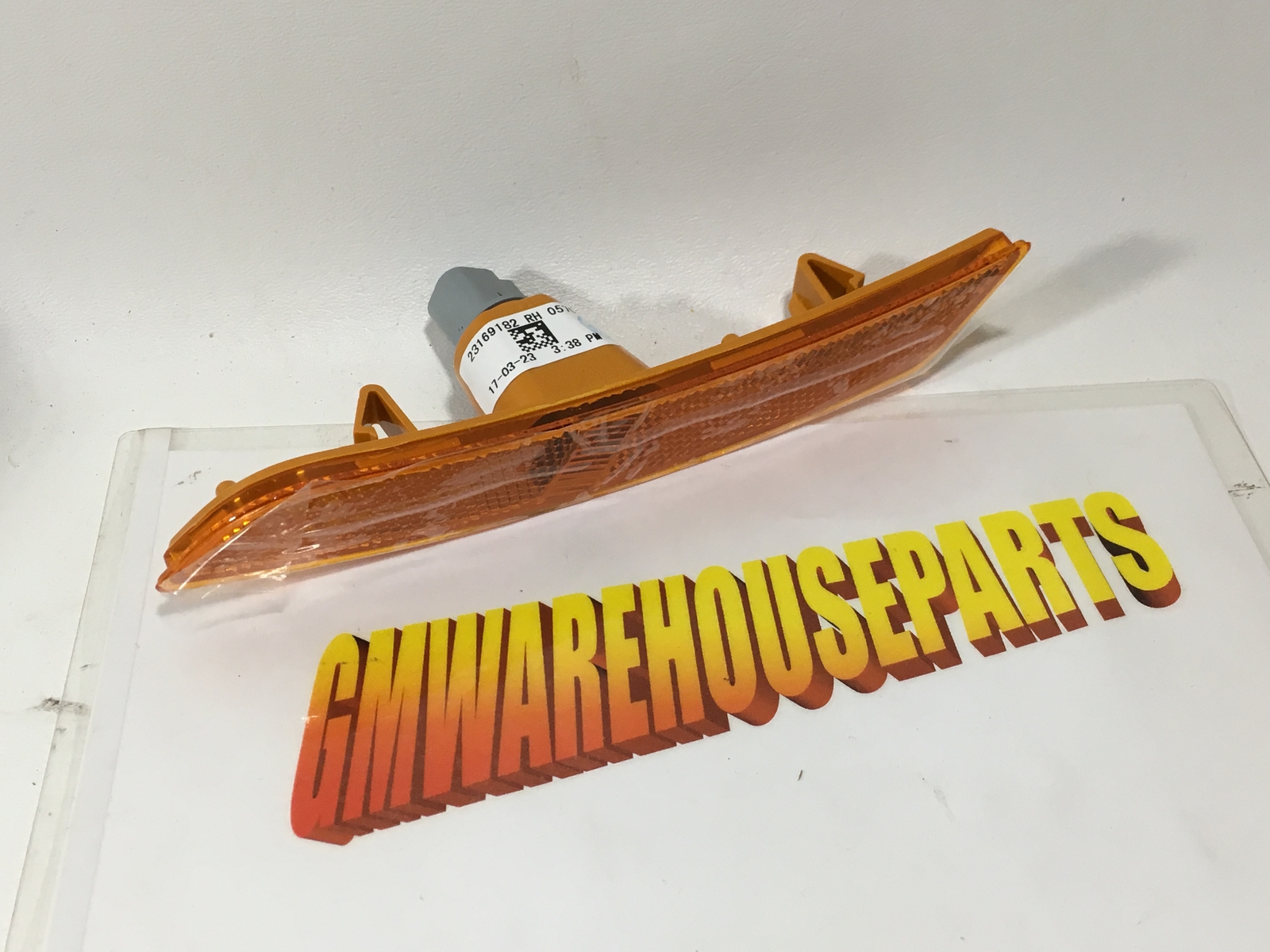 2016-2018 CHEVY CAMARO PASSENGER SIDE FRONT BUMPER MARKER LIGHT LAMP GM ...