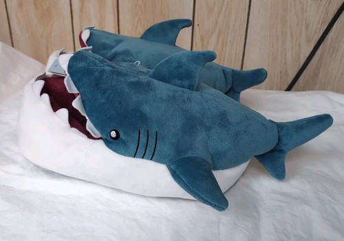NEW/NWT Kids' Knox Shark Ankle Biter Slippers - Cat & Jack Blue & White ...