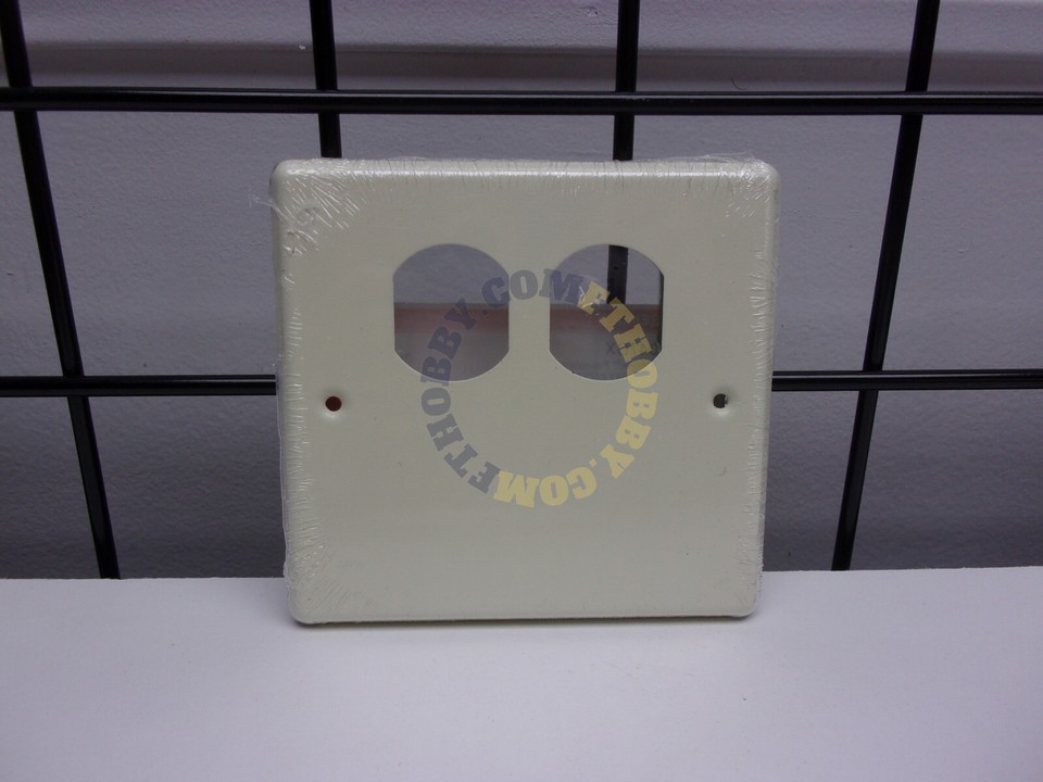 Wiremold 4047 Series Two-Gang Cover Duplex Modular Fitting, Ivory ...