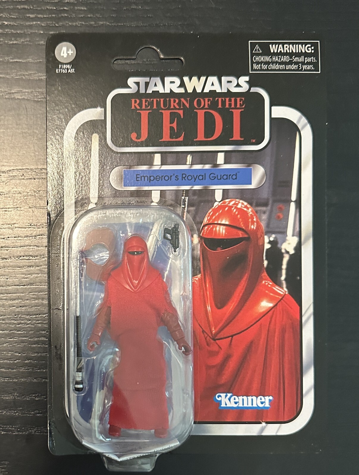 Star Wars Vintage Collection ROTJ Emperor's Royal Guard VC105 Sealed | eBay
