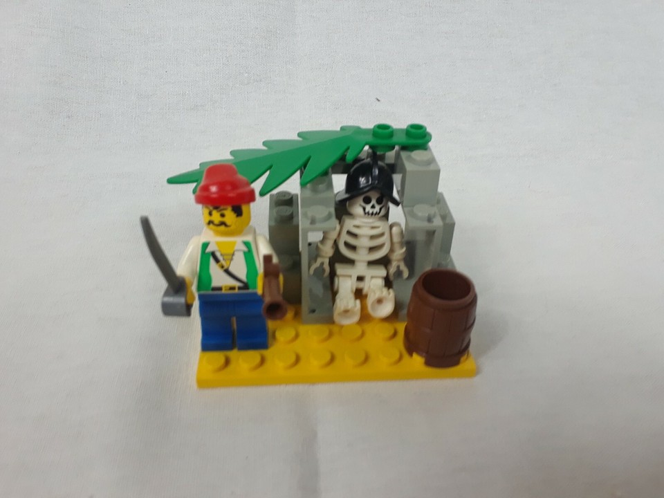 Lego 6232 Skeleton Crew | eBay