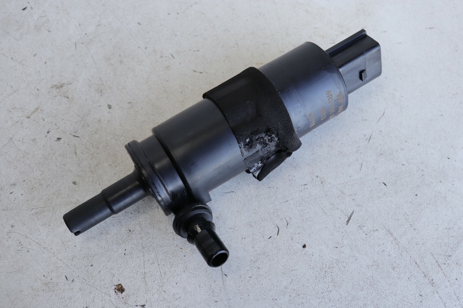 Audi TT S-Line MK3 FV 8S 2016 Headlight Washer Fluid Pump 6R0955681 ...