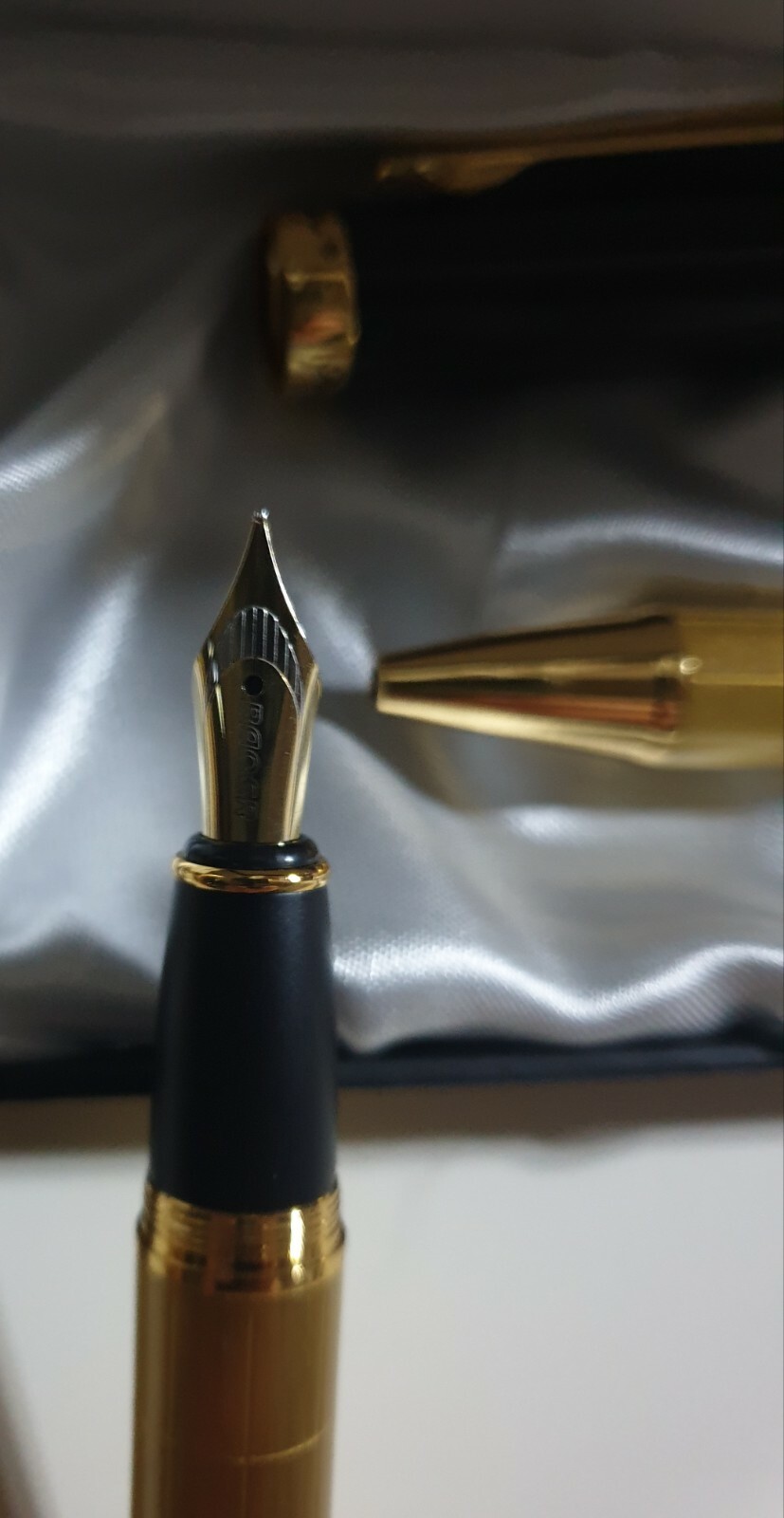 Ferraghini fountain and ballpoint set | eBay