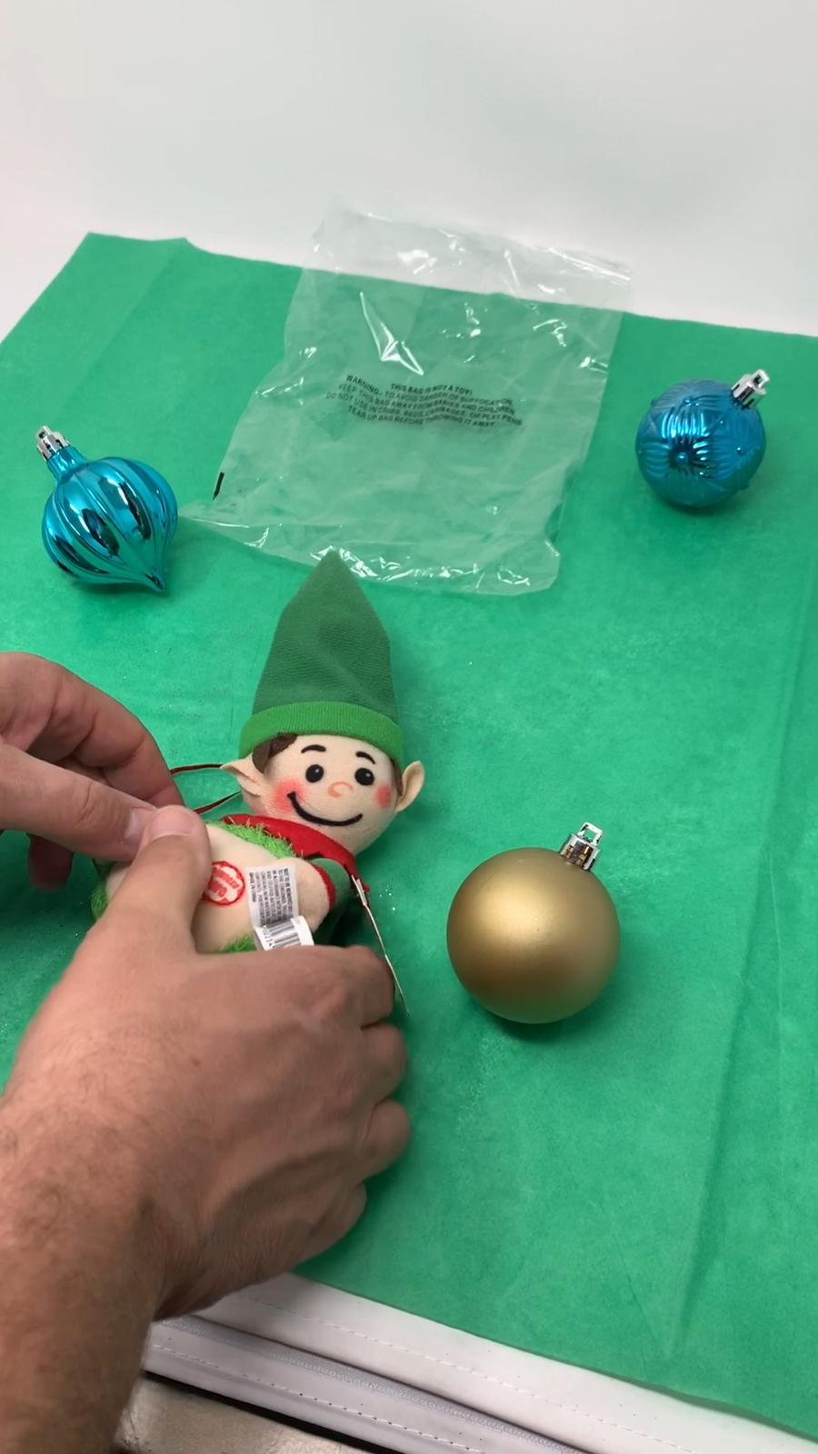 Farting Elf 8 Inch Christmas Tree Ornament-Deck the Halls-Funny Gag ...