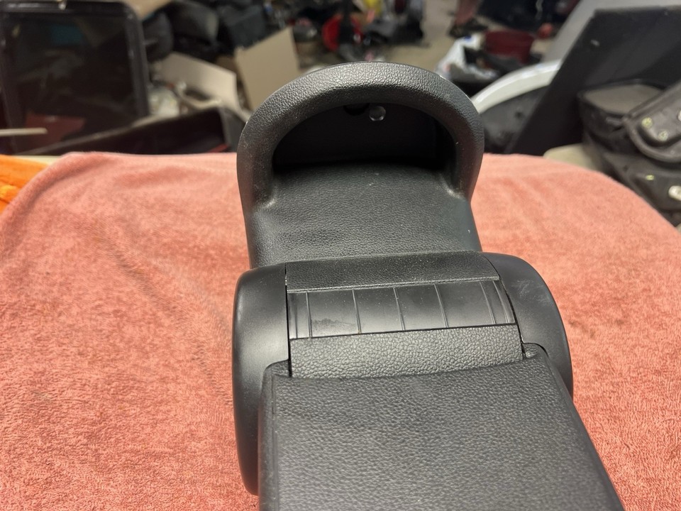2012-2019 VW beetle center console lid arm rest black cloth OEM 13 14 ...