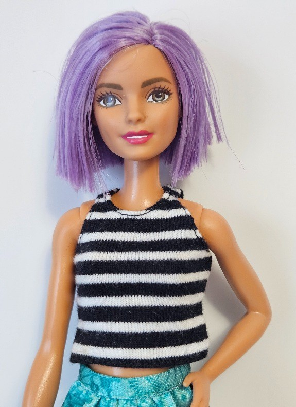 BARBIE FASHIONISTAS DOLL #18 Va Va Violet 2015 original fashion purple ...