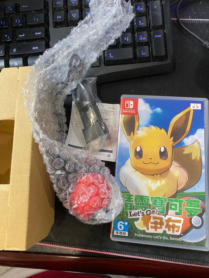 Nintendo Switch Pokemon Poke Ball Plus Controller & Let's Go Eevee Game ...