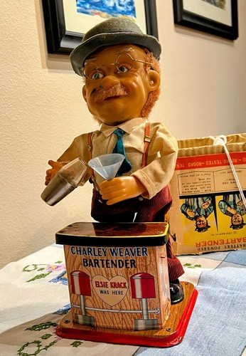 VINTAGE Charlie Weaver BARTENDER Battery Powered TOY with Box And All ...