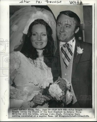 1974 Press Photo Actor Robert Vaughn & Wife Linda Staab After Their Wedding | eBay