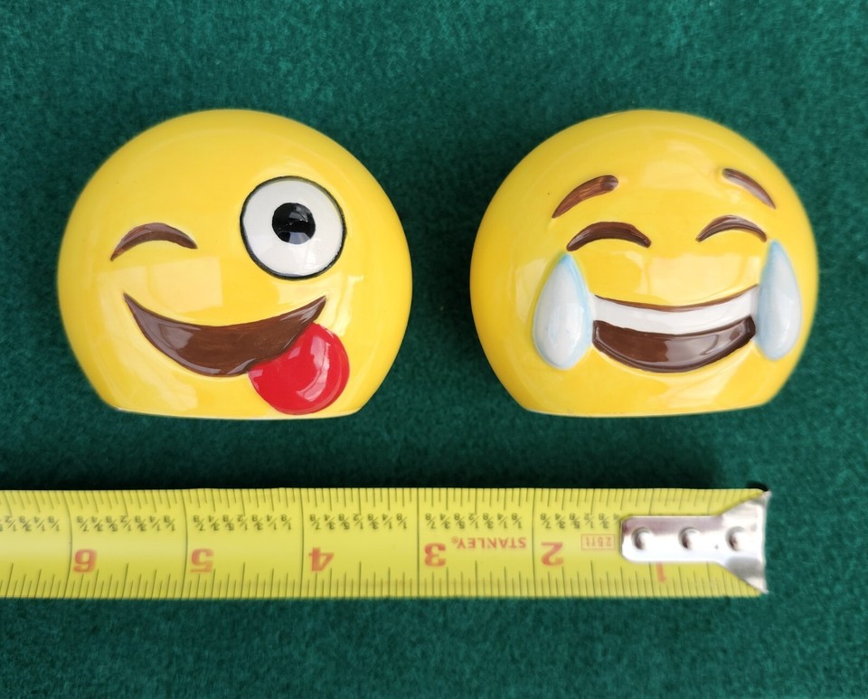 Emoji Winking Lol Salt and Pepper Shaker Set Yellow Black Red Ceramic ...
